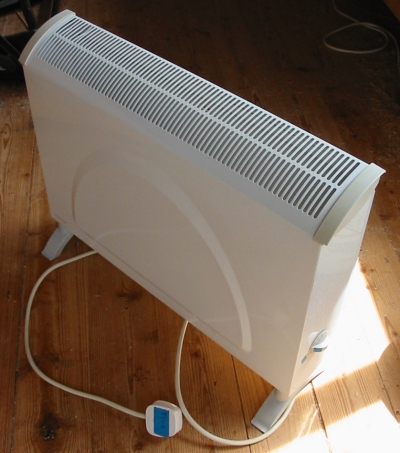 Deep Red - A self-build motorhome - heating installation